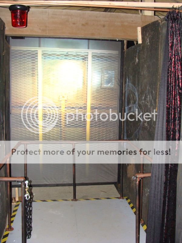 Elevator Prop Build 2012 | Halloween Forum